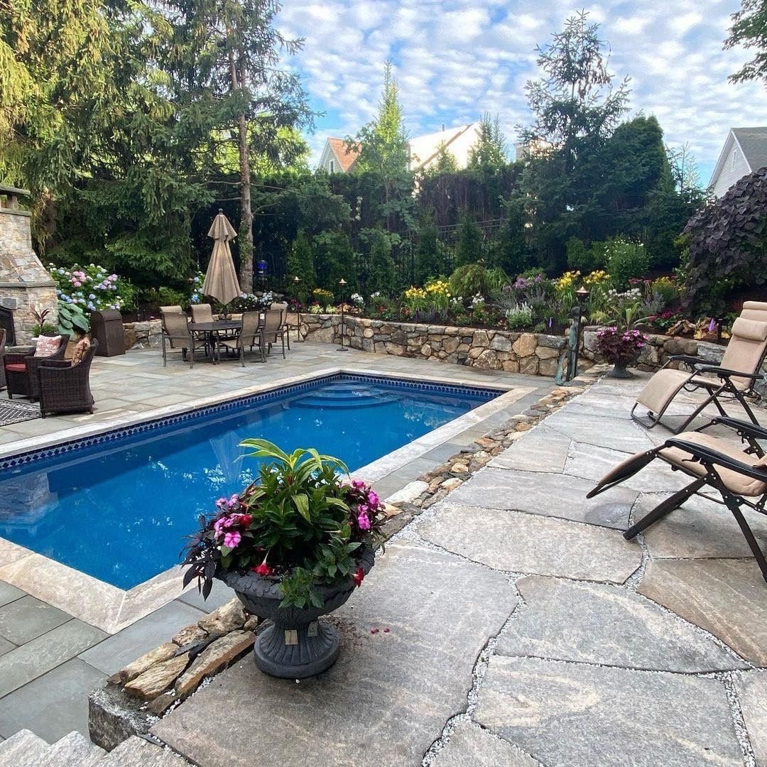 Incorporating Natural Stone into Your Pool Design