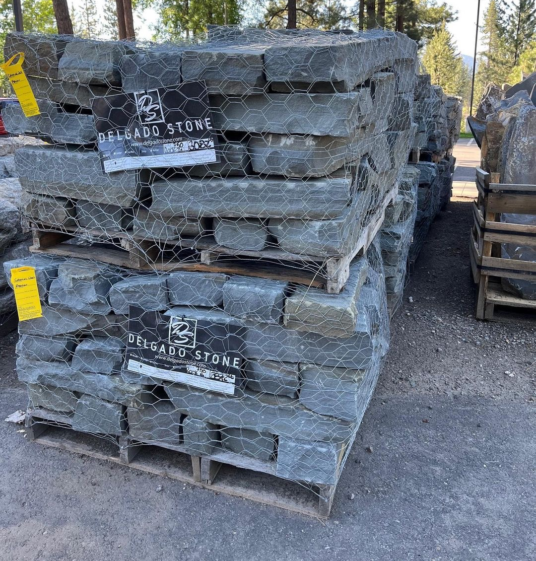 Trending: Full Bed Natural Stone Veneer