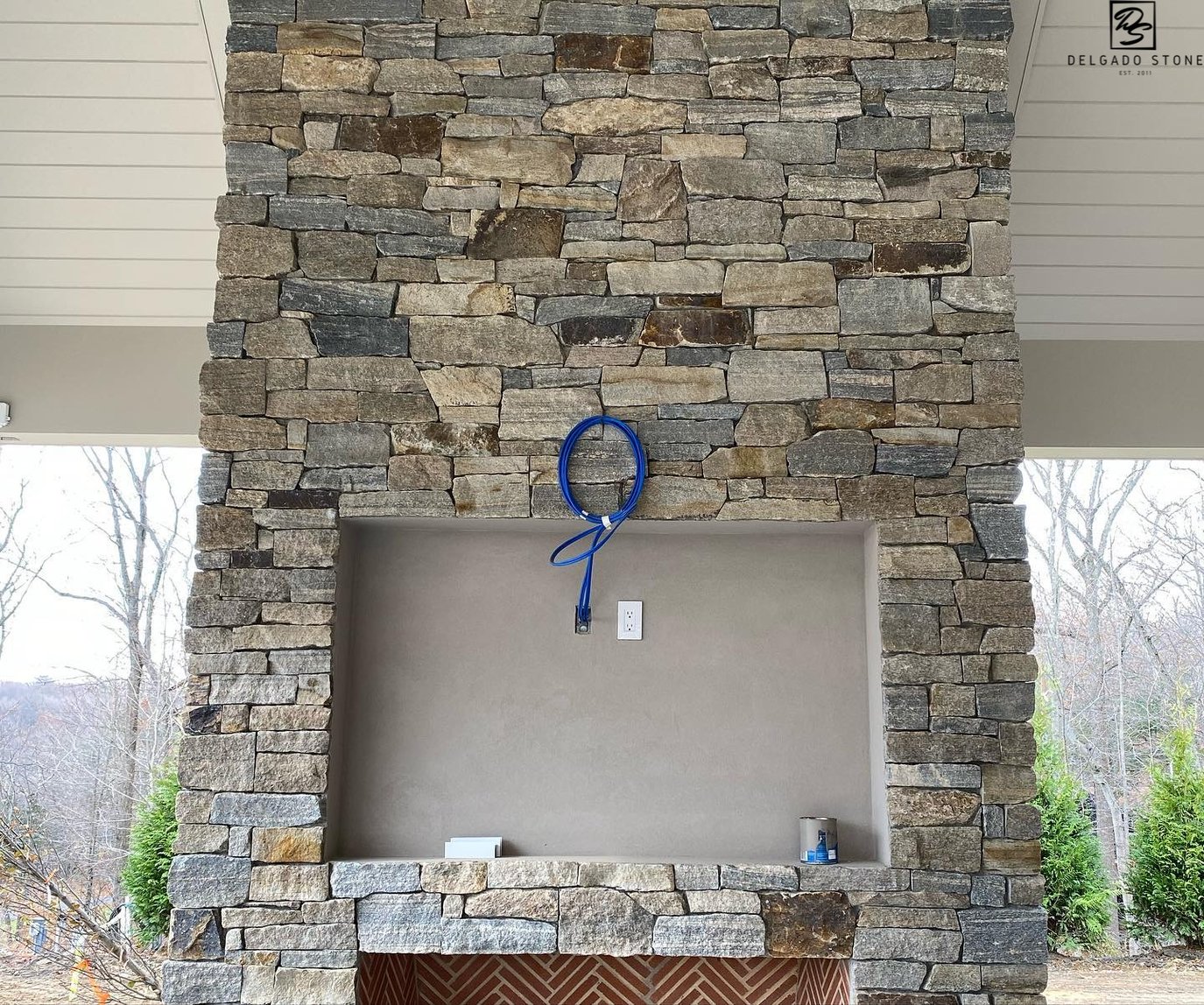 Natural Stone Veneer vs. Cultured Stone: Key Differences