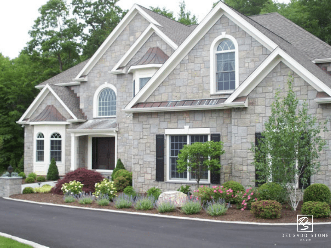 Dusty Rose Natural Stone Veneer by Delgado Stone